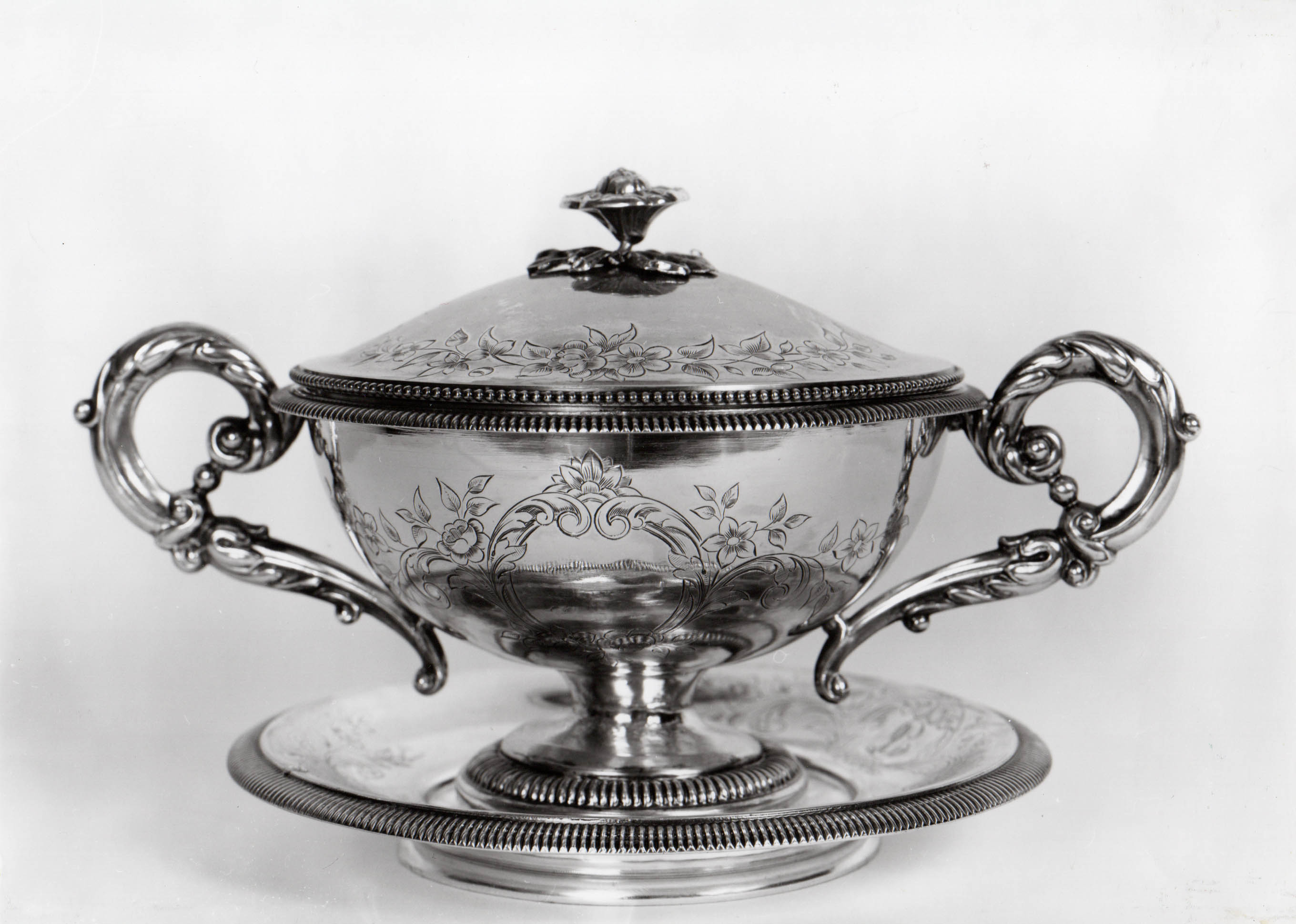 Artes decorativas - Colección de objetos de plata - Catálogo digital RABASF